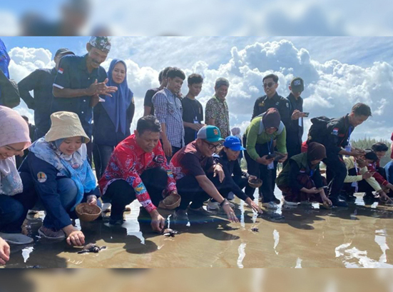 Dukung Green Democracy, Pemda Bengkulu Tengah Tanam Pohon dan Lepas 30 ...
